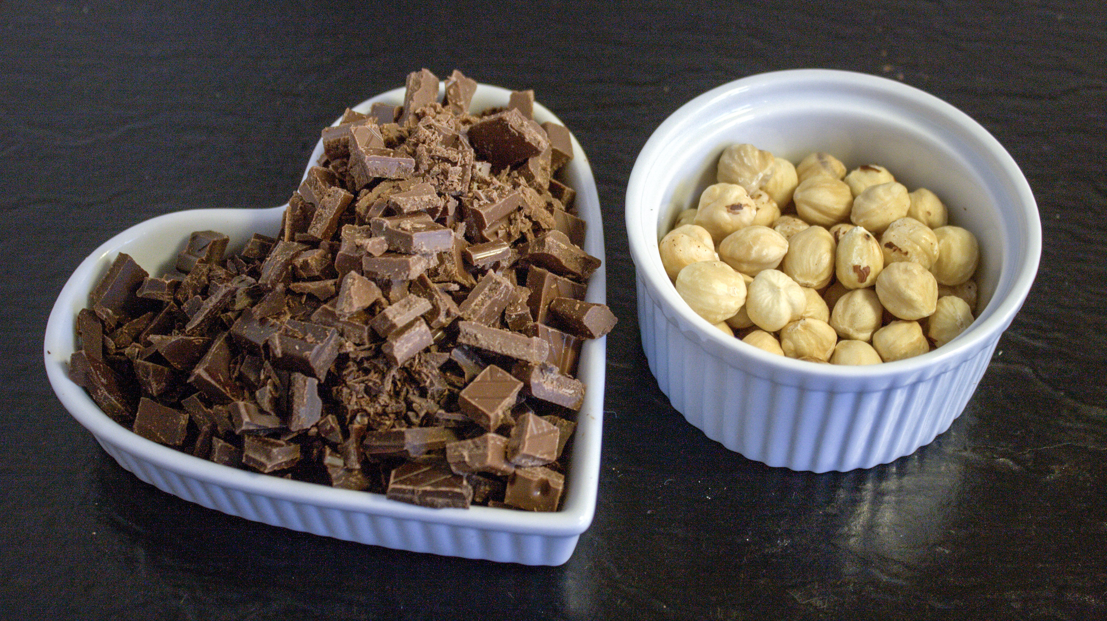 Opskrift på hjemmelavet Nutella - Den nemmeste og bedste måde!